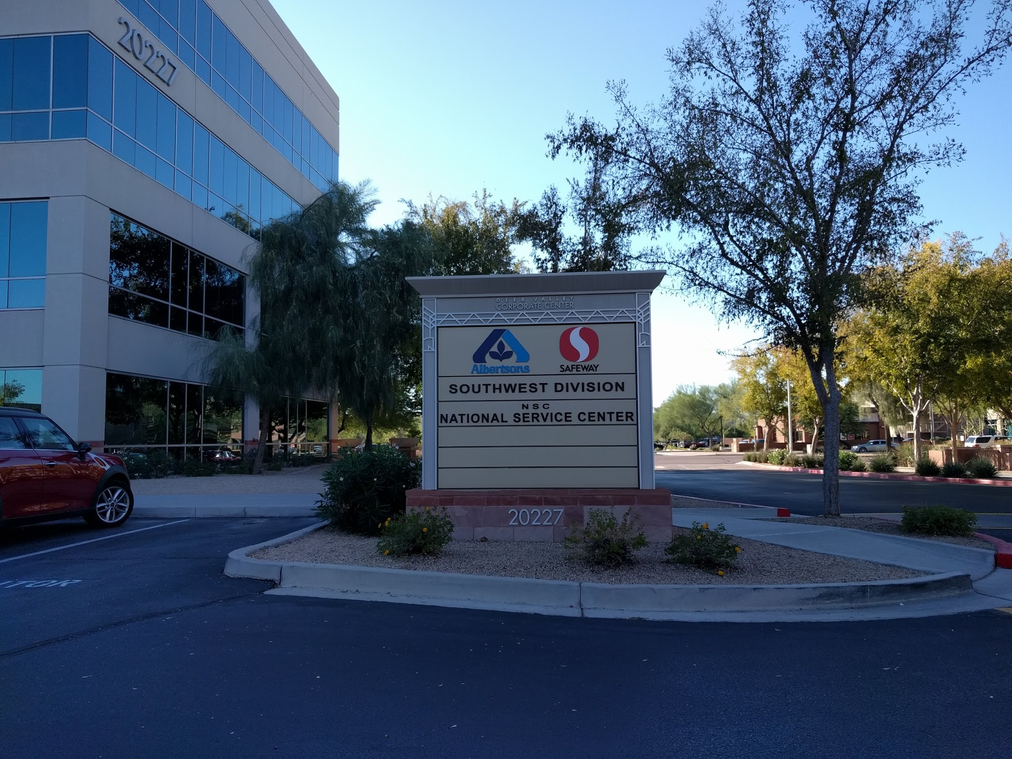 SAFEWAY CORPORATE OFFICE - Phoenix AZ - Hours, Directions, Reviews ...
