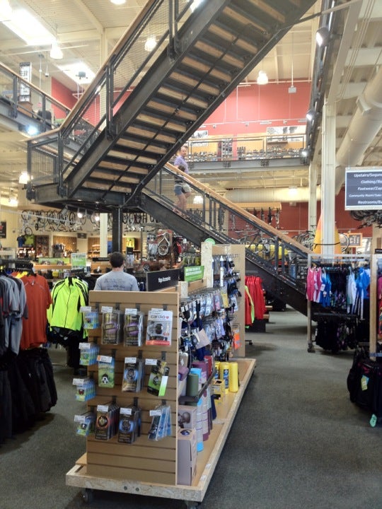 REI - 160 W Wetmore Rd, Tucson AZ - Hours, Directions, Reviews - Loc8NearMe