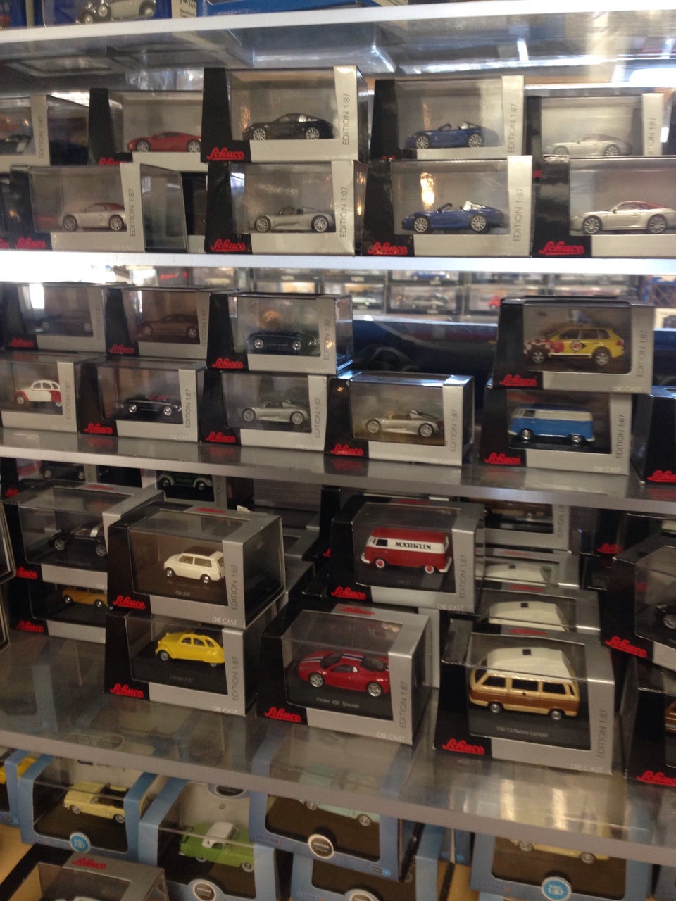 BURBANK'S HOUSE OF HOBBIES - Burbank CA - Hours, Directions, Reviews ...