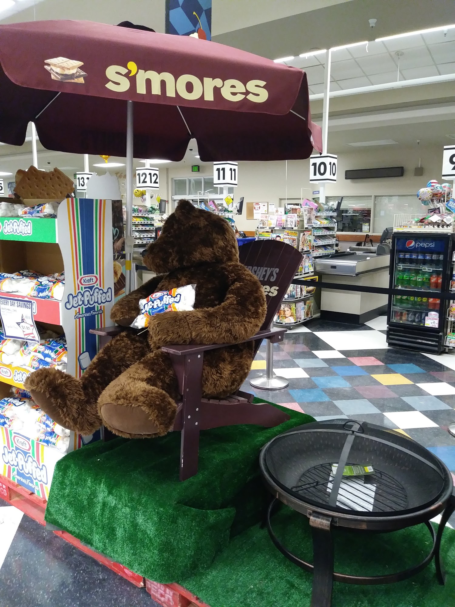 CAMP PENDLETON MCB COMMISSARY - Bldg 20850, Vandegrift Blvd, Camp ...