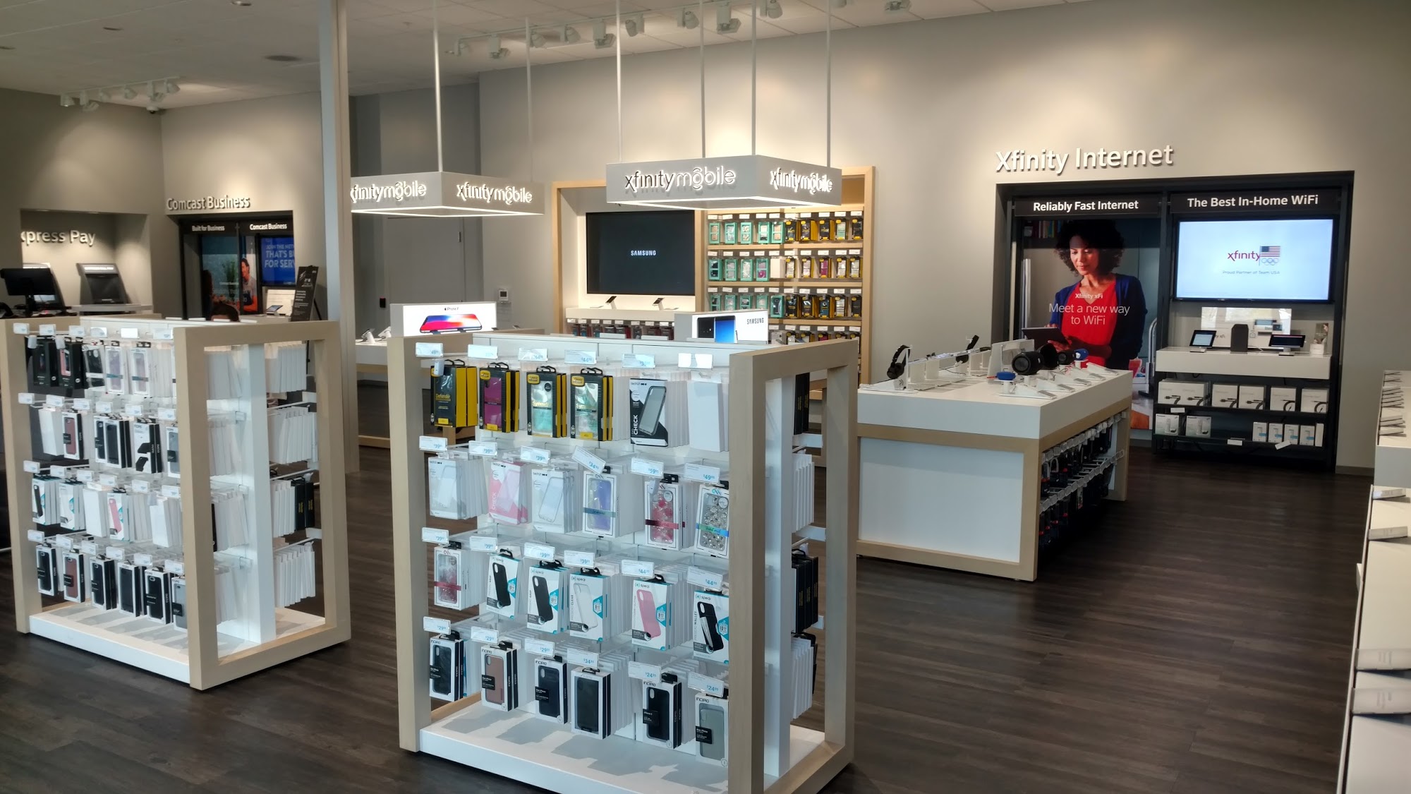 XFINITY STORE BY COMCAST - 2001 Diamond Blvd Suite 150, Concord CA ...