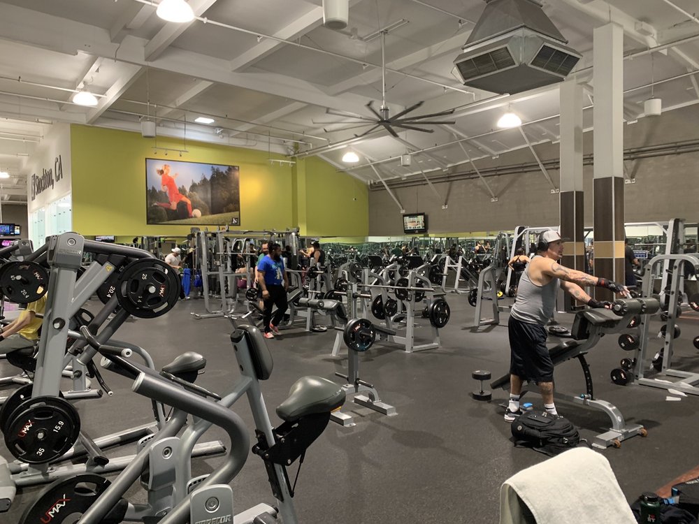 IN-SHAPE HEALTH CLUBS - 4555 N Pershing Ave Ste. #1 Ste #1, Stockton CA ...