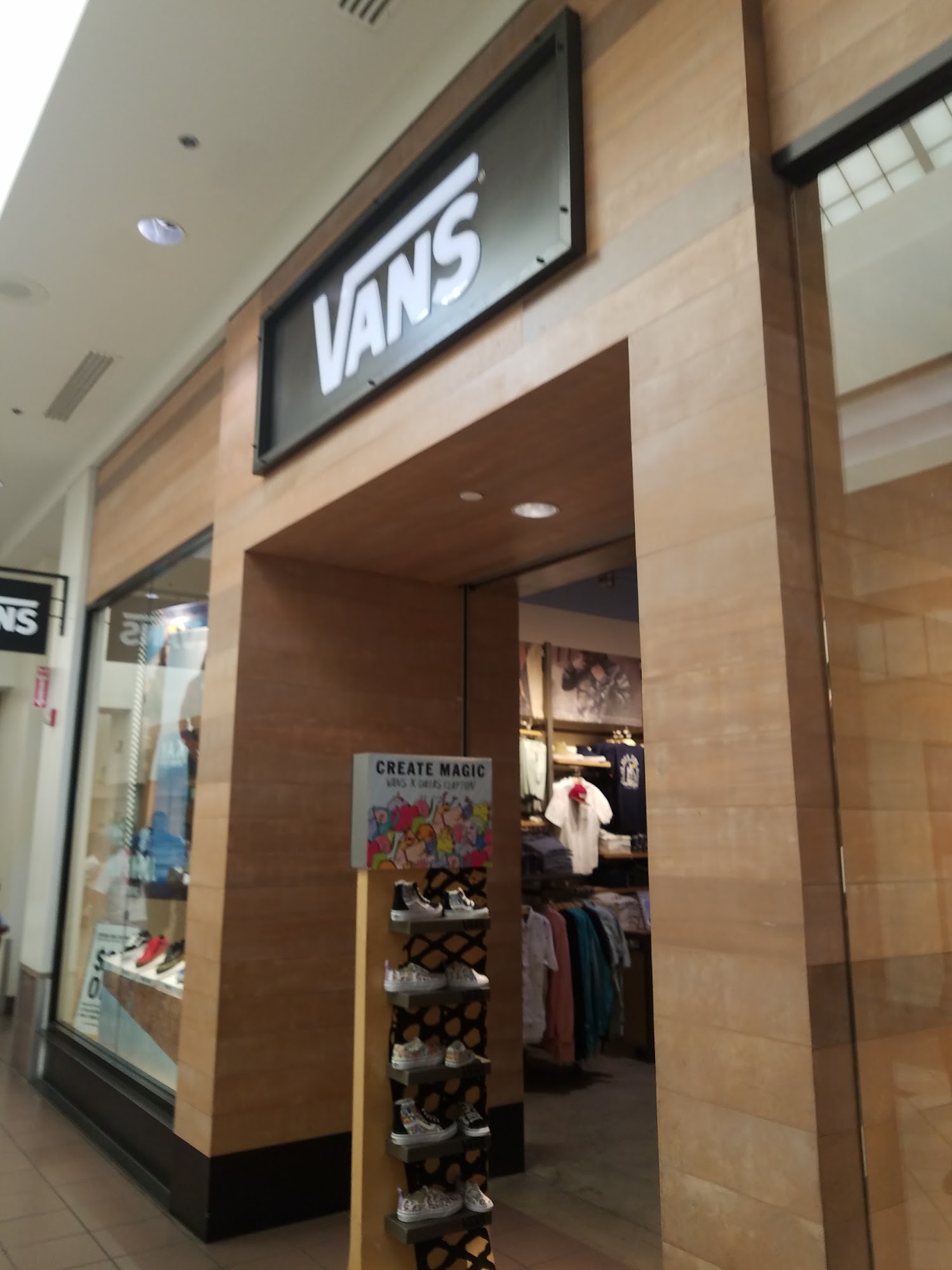 Vans Locations in Visalia, CA - Loc8NearMe