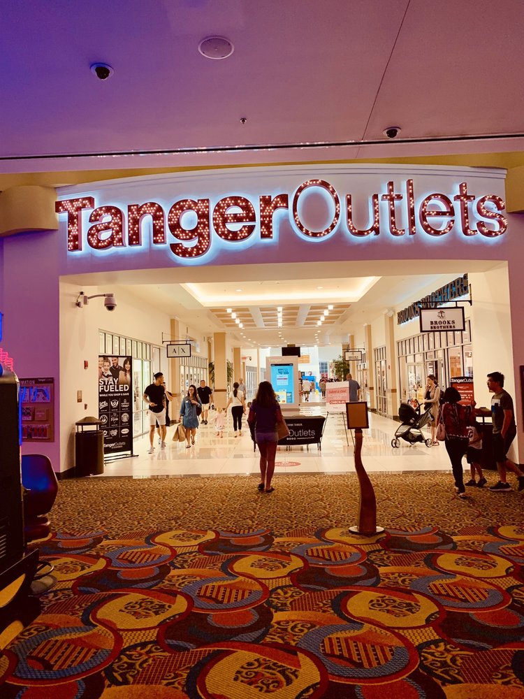 TANGER OUTLETS FOXWOODS - Mashantucket CT - Hours, Directions, Reviews ...