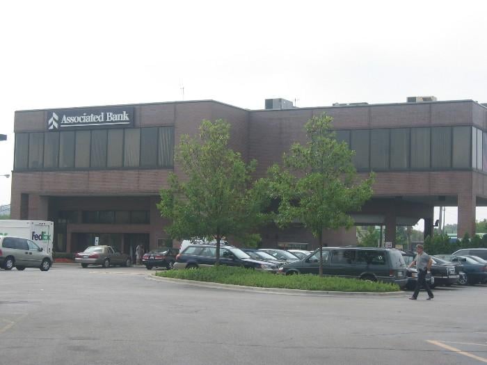 ASSOCIATED BANK - 5200 N Central Ave, Chicago IL - Hours, Directions ...