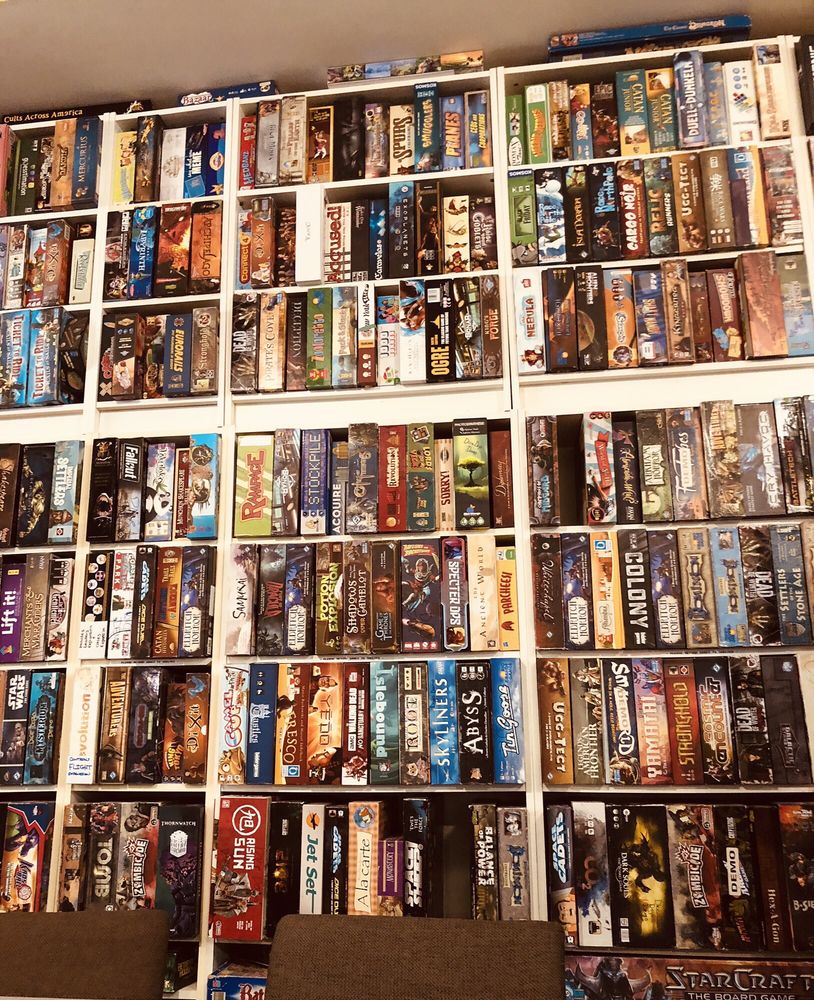 CHICAGOLAND GAMES DICE DOJO - Chicago IL - Hours, Directions, Reviews ...