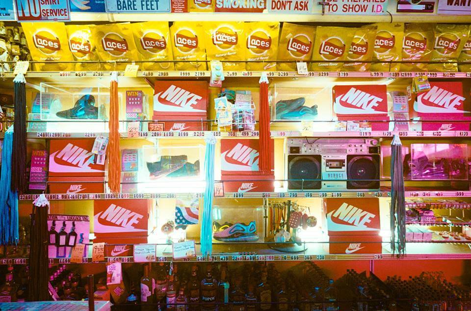 FINISH LINE - 835 N Michigan Ave #715, Chicago IL - Hours, Directions ...