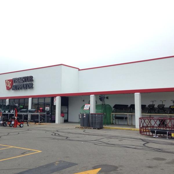 WALMART SUPERCENTER - 2125 N Morton St, Franklin IN - Hours, Directions ...