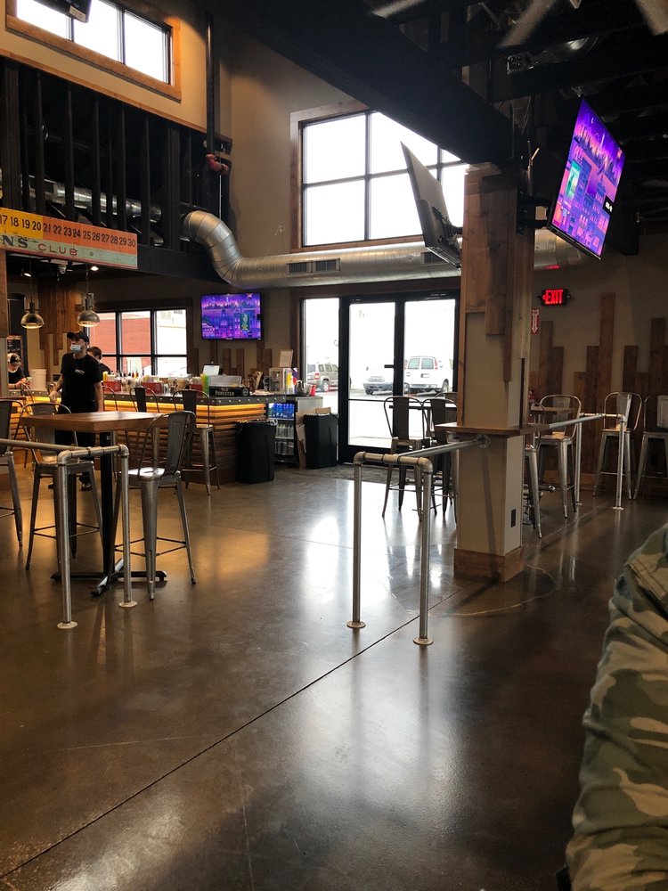 UNION RESTAURANT & GAMEYARD - Jeffersonville IN - Hours, Directions ...
