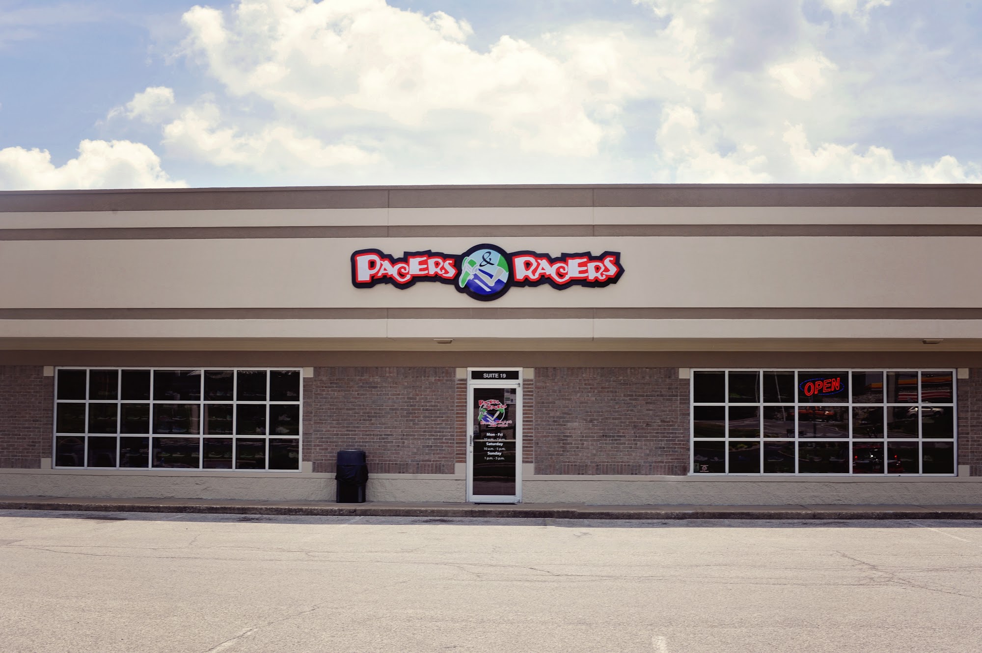 PACERS & RACERS INC - New Albany IN - Hours, Directions, Reviews ...