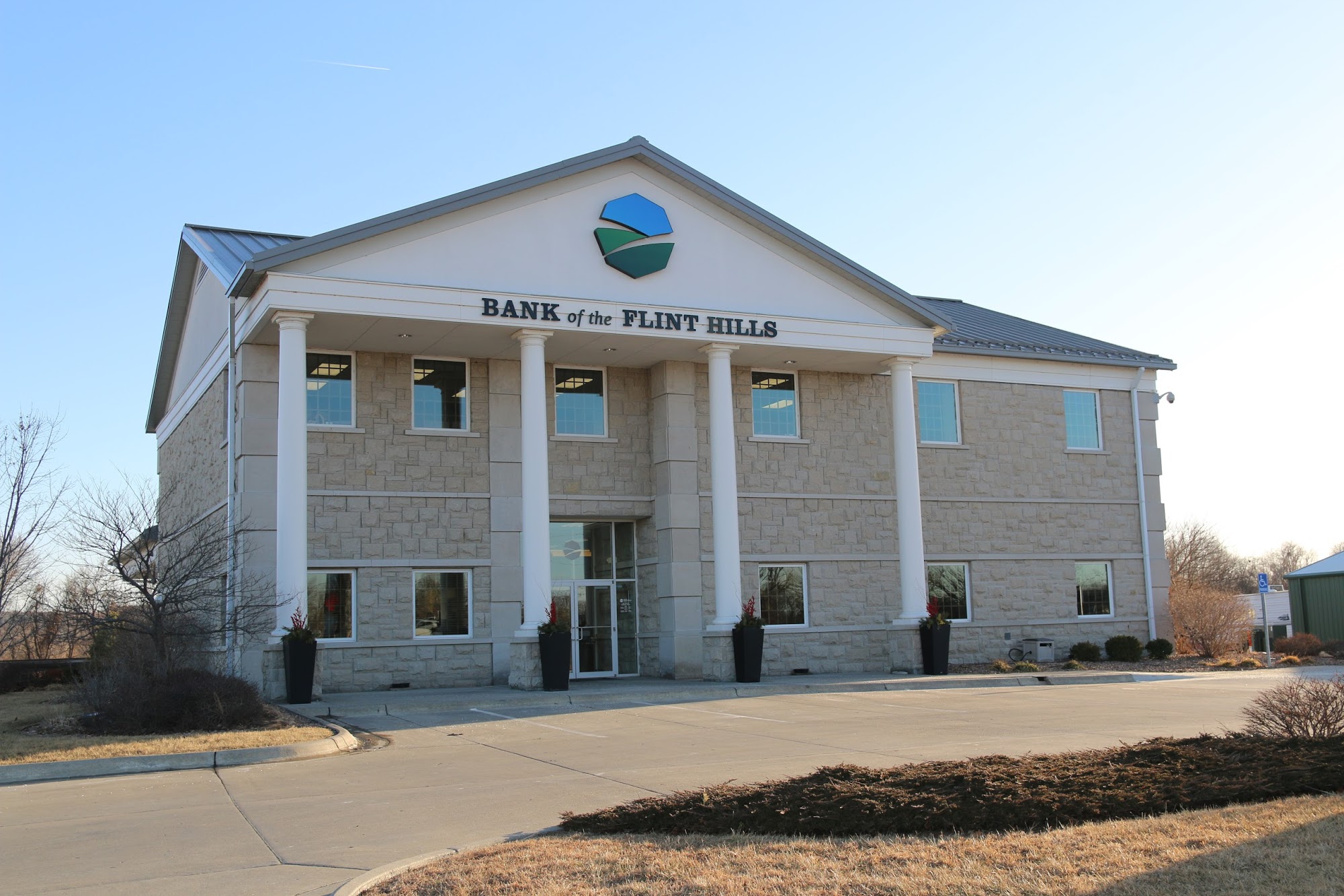 BANK OF THE FLINT HILLS - Manhattan KS - Hours, Directions, Reviews ...