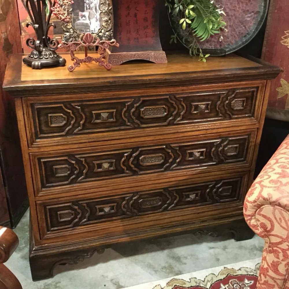 INVIO FINE FURNITURE CONSIGNMENT - Wichita KS - Hours, Directions ...