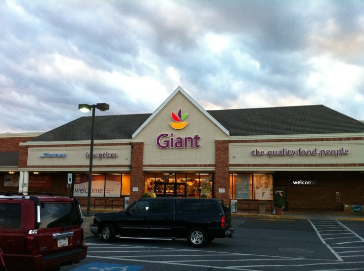GIANT FOOD - 5316 New Design Rd, Frederick MD - Hours, Directions ...