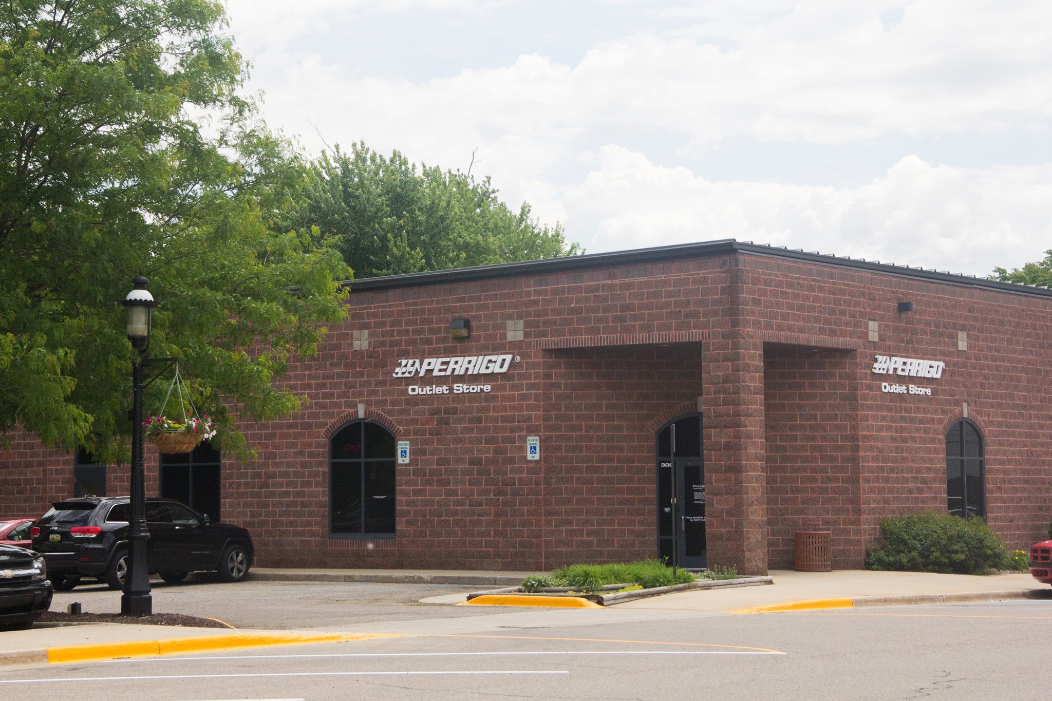 PERRIGO COMPANY OUTLET STORE - Allegan MI - Hours, Directions, Reviews ...