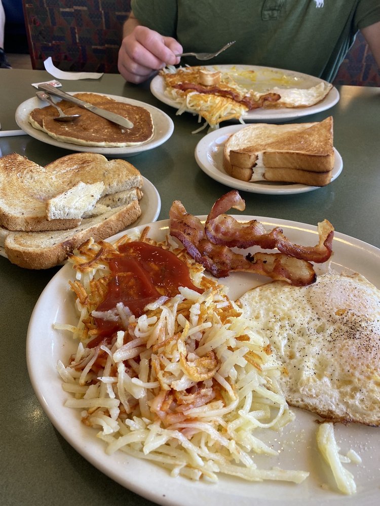 Marquette, MI Restaurants Open for Takeout, Curbside Service and/or ...