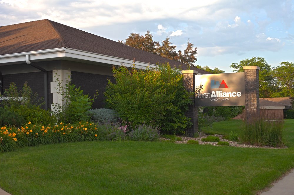 FIRST ALLIANCE CREDIT UNION - Rochester MN - Hours, Directions, Reviews ...