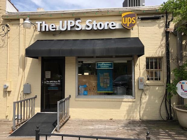 THE UPS STORE - 6320 Brookside Plaza, Kansas City MO - Hours ...