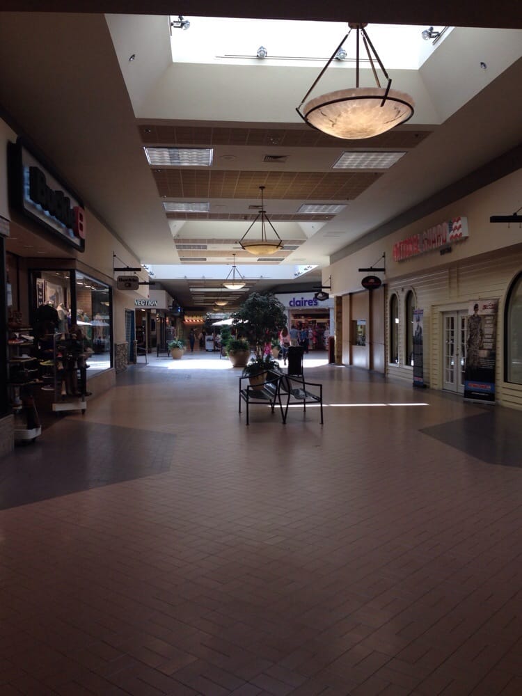 KALISPELL CENTER MALL - Kalispell MT - Hours, Directions, Reviews ...
