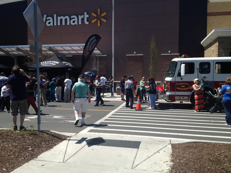 WALMART SUPERCENTER - 3850 E Independence Blvd, Charlotte NC - Hours ...
