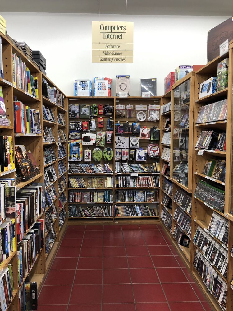 HALF PRICE BOOKS - 12355 W Center Rd, Omaha NE - Hours, Directions ...