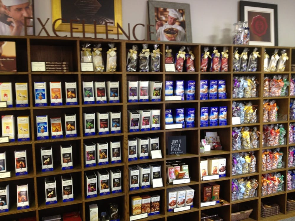 LINDT CHOCOLATE SHOP - Stratham NH - Hours, Directions, Reviews ...