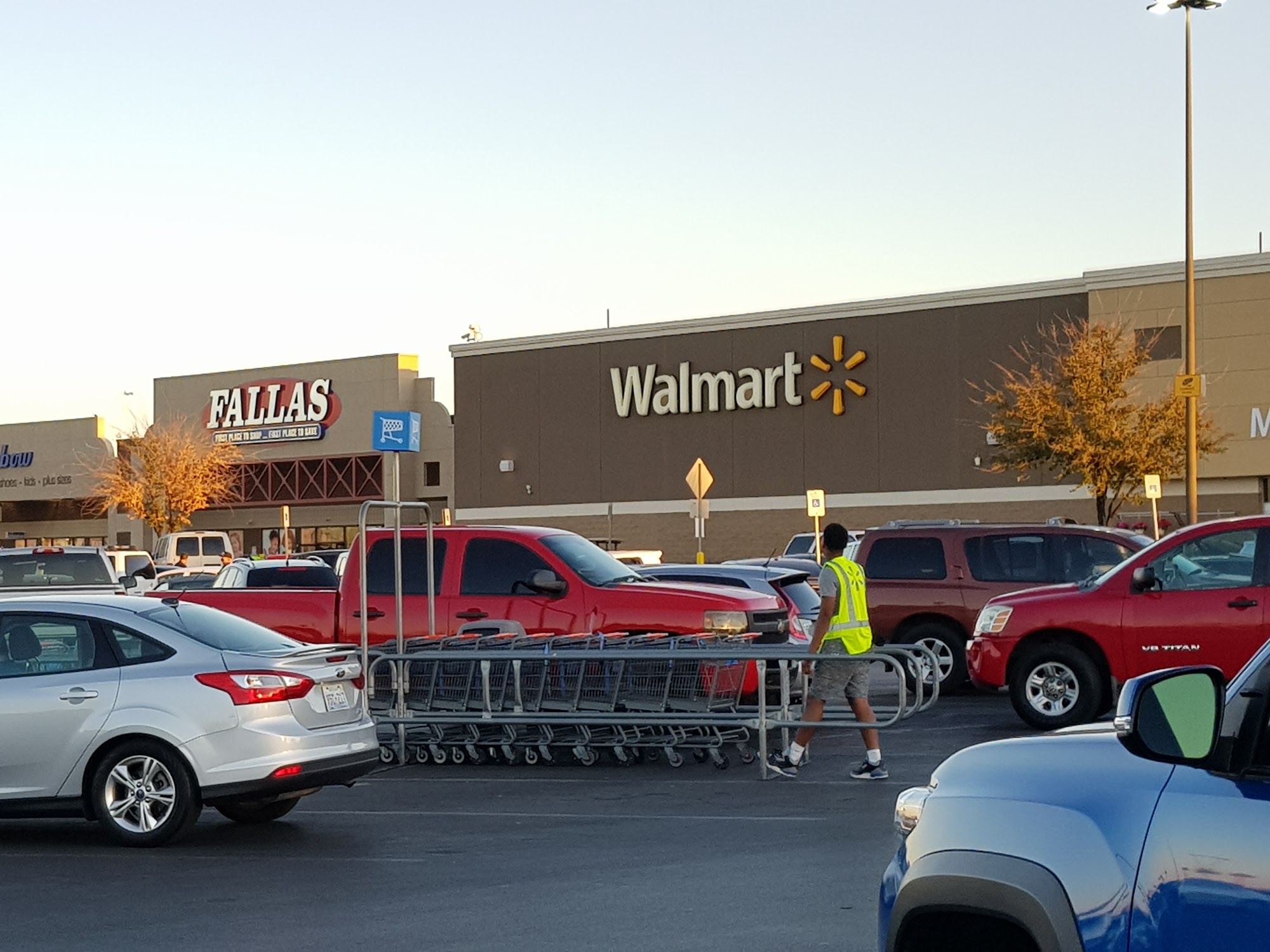 WALMART SUPERCENTER - 3075 E Tropicana Ave, Las Vegas NV - Hours ...