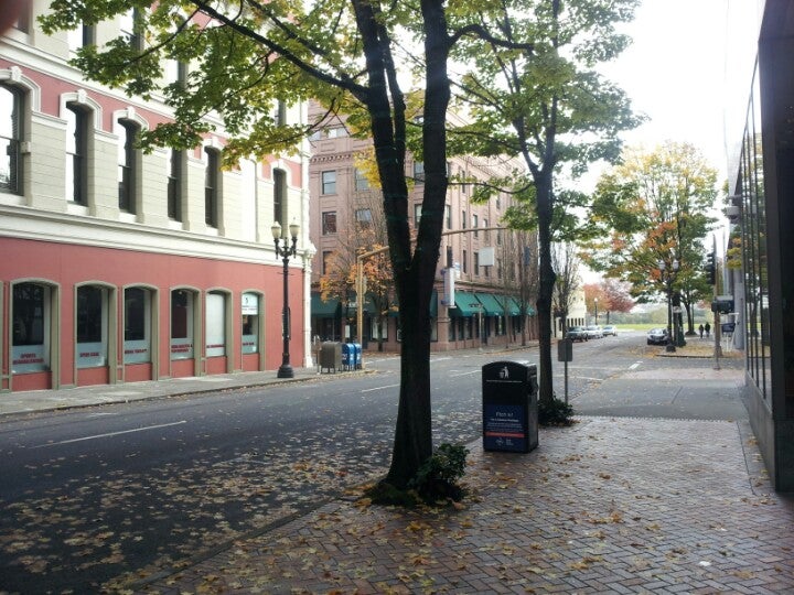 ADVANTIS CREDIT UNION - Portland OR - Hours, Directions, Reviews ...