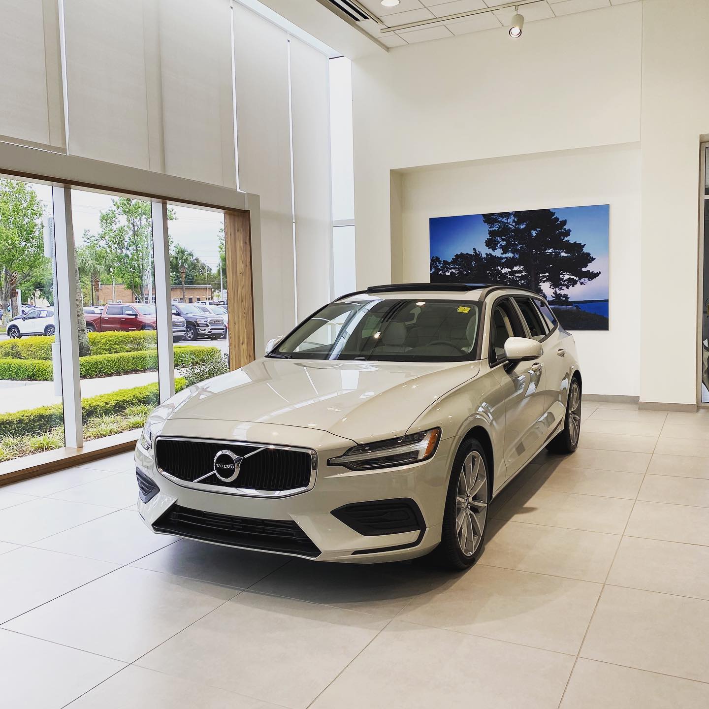 HENDRICK VOLVO CARS OF CHARLESTON - Charleston SC - Hours, Directions ...