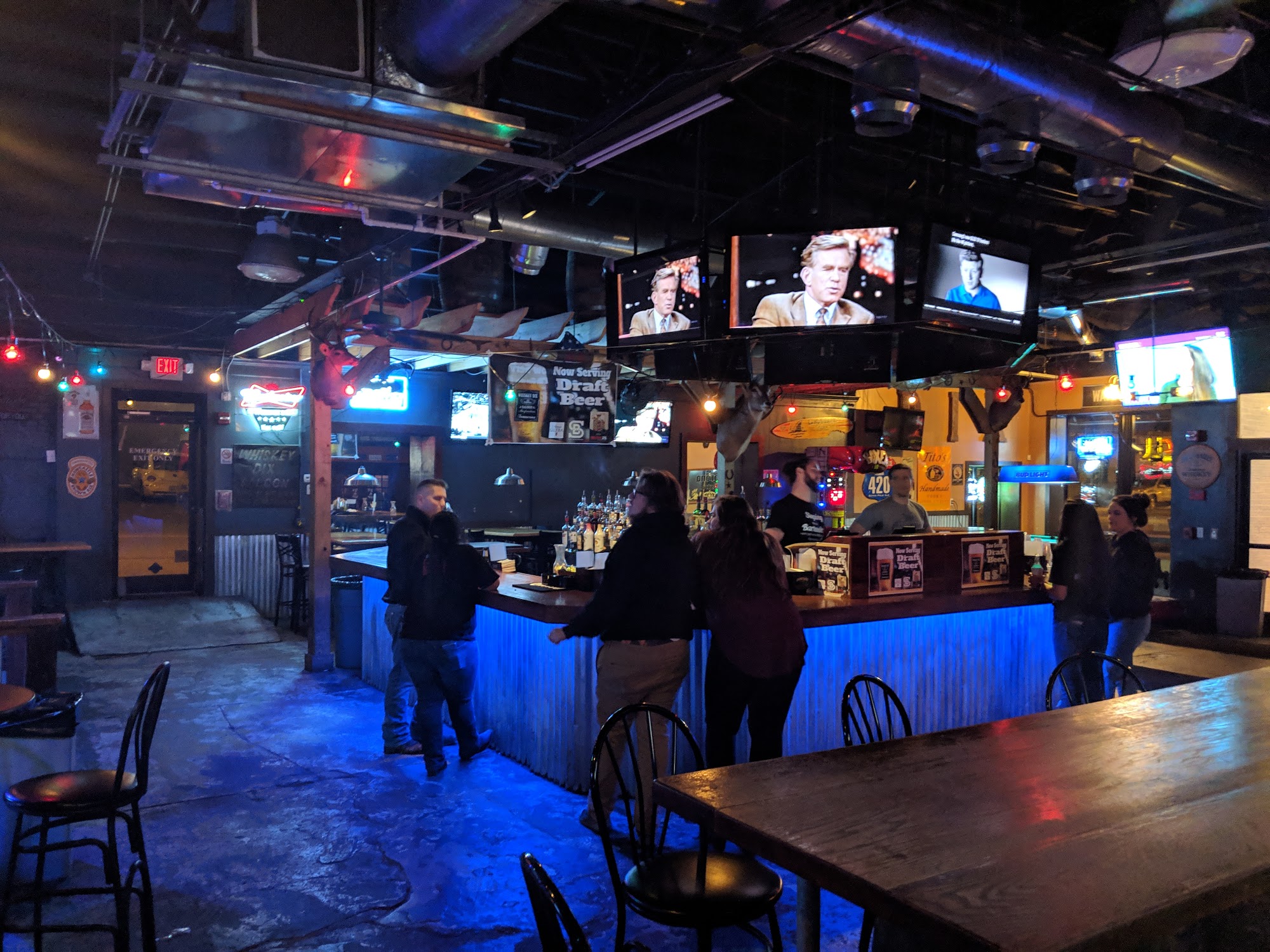 Whiskey Dix Saloon, Murfreesboro - Reviews (154), Photos (30 ...