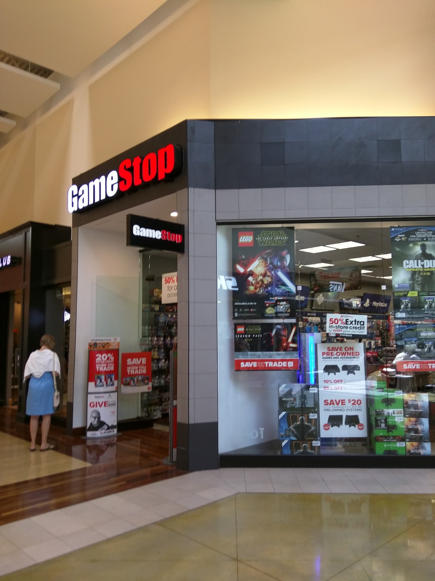 GAMESTOP - MILLS MALL - 3000 Grapevine Mills Pkwy Ste 501, Grapevine TX ...