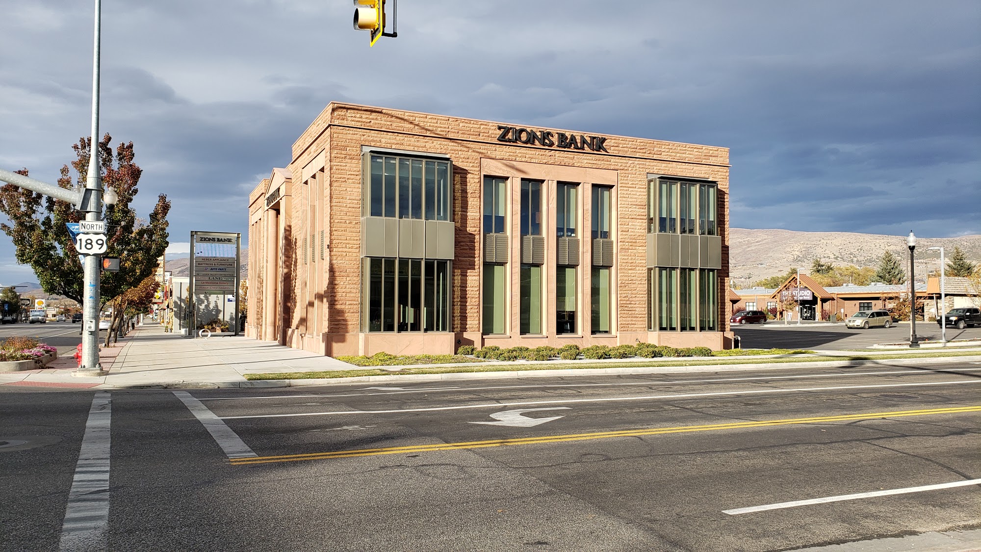 ZIONS BANK HEBER CITY - 20 N Main St, Heber City UT - Hours, Directions ...