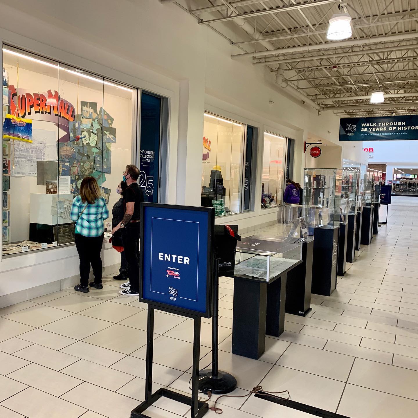 THE OUTLET COLLECTION SEATTLE - Auburn WA - Hours, Directions, Reviews ...