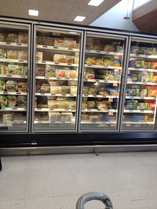 LEWIS MAIN COMMISSARY - 5275 N 14th St, Joint Base Lewis-McChord WA ...