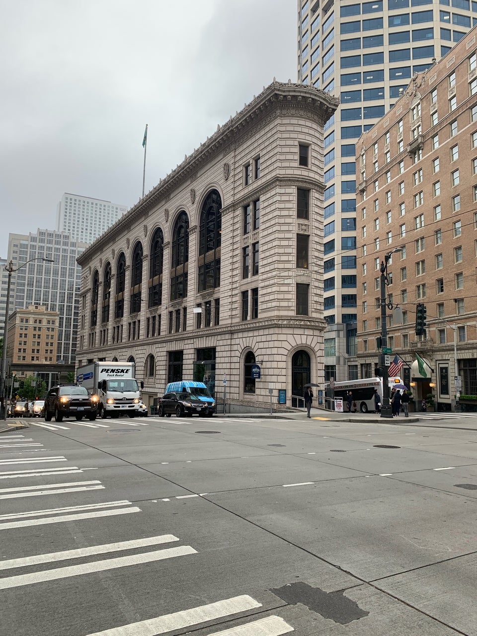 MARINERS TEAM STORE - Seattle WA - Hours, Directions, Reviews - Loc8NearMe