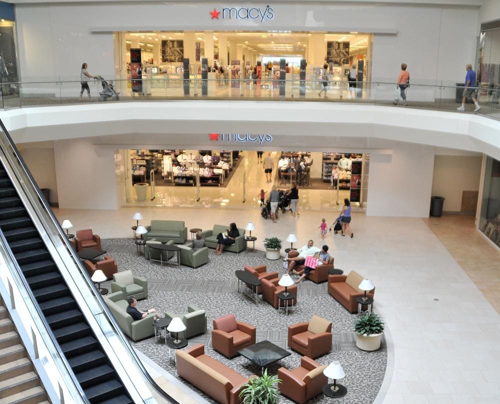 SOUTHRIDGE MALL - Greendale WI - Hours, Directions, Reviews - Loc8NearMe