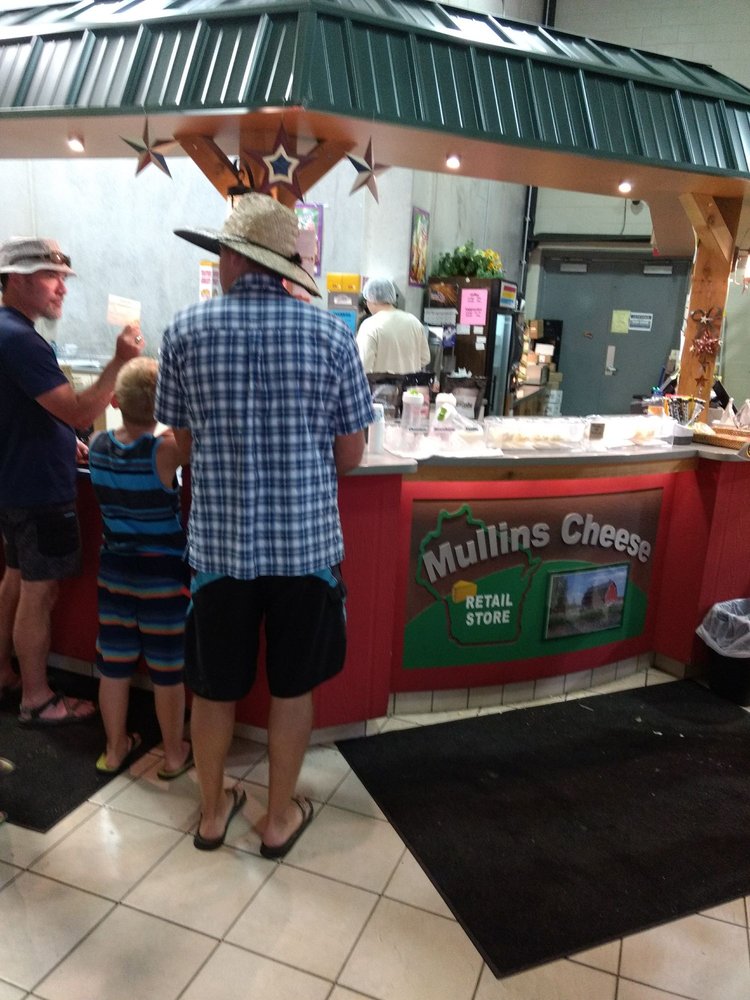 MULLINS CHEESE RETAIL STORE - Mosinee WI - Hours, Directions, Reviews ...