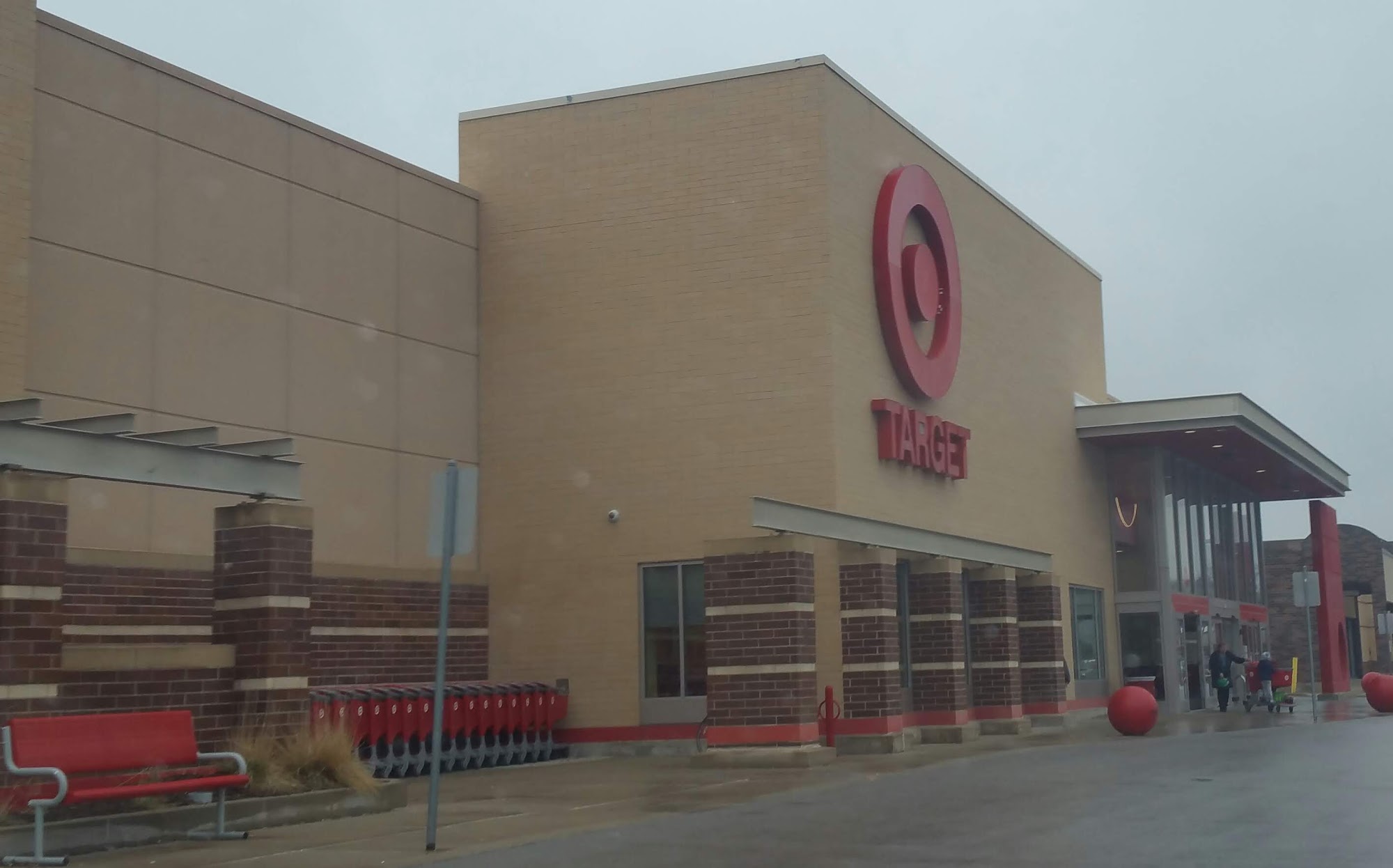 TARGET - 2600 S 108th St, West Allis WI - Hours, Directions, Reviews ...